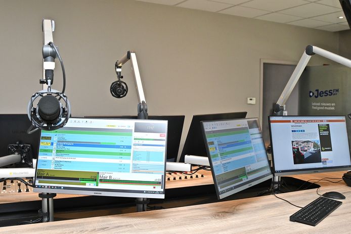 Gloednieuwe radiostudio op nieuwe locatie voor Jess FM: “We zijn hier veel zichtbaarder” | Menen ...