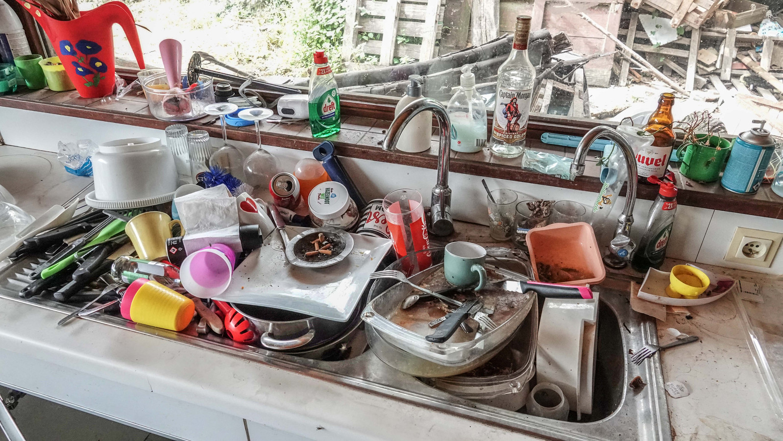 KIJK. Huurders laten regelrechte ravage achter in huis van Joost ...