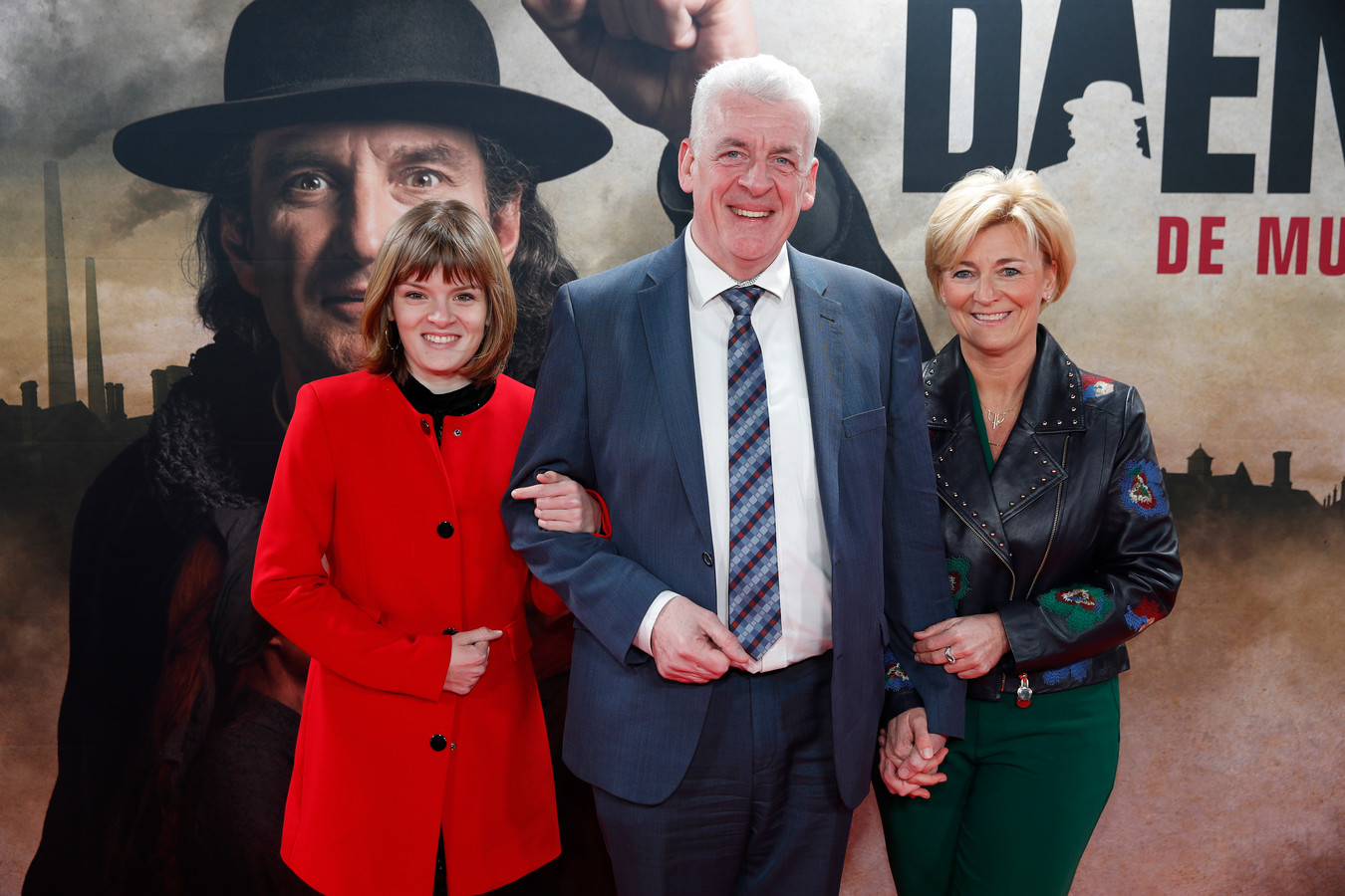 17 kilo bijgekomen: Julie De Donder rekent af met anorexia-verleden én ...