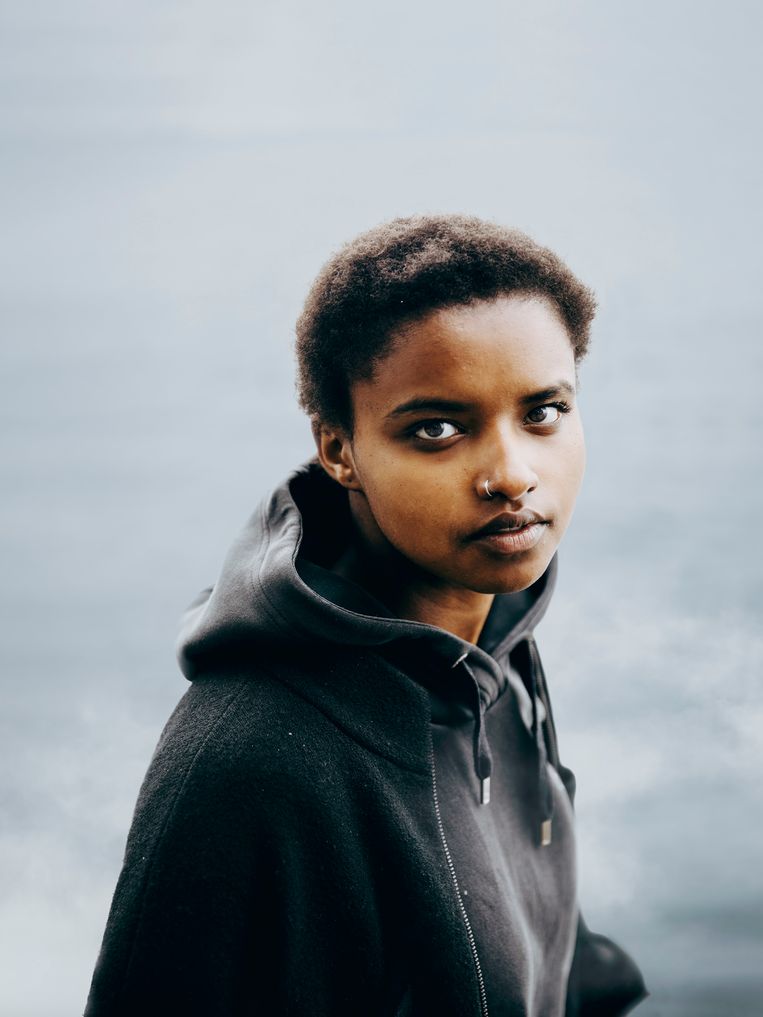 Deze vijf platen neemt singer-songwriter Meskerem Mees mee naar een ...