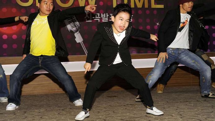 'Little Psy' wil zijn grote broer achterna | Show | AD.nl