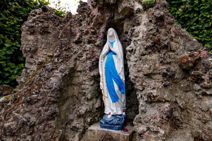 Op zoek naar Bernadette in alle Lourdesgrotten van Brabant | Brabant | bd.nl