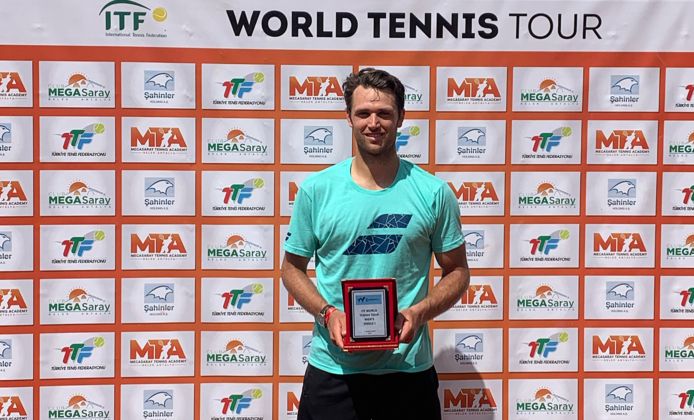 Christopher Heyman (ATP-433) aan het feest op het ITF-circuit: “Het ...