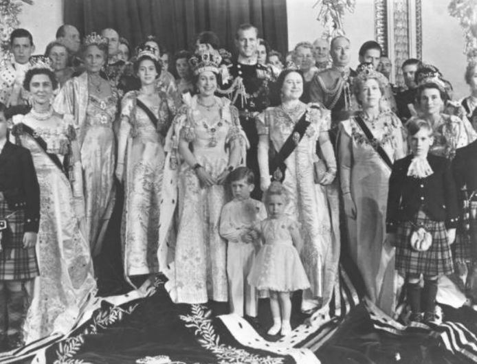 IN BEELD. Zo zag de kroning van Elizabeth II in 1953 eruit | Royalty ...