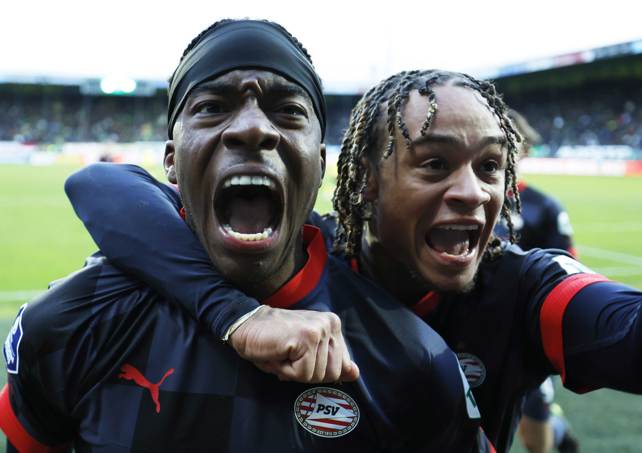 PSV staat rond Noni Madueke voor een groot dilemma | Foto | AD.nl