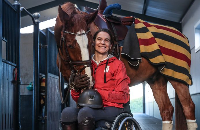 Barbara Minecci (51) leeft voor paradressuur na lange strijd tegen ...