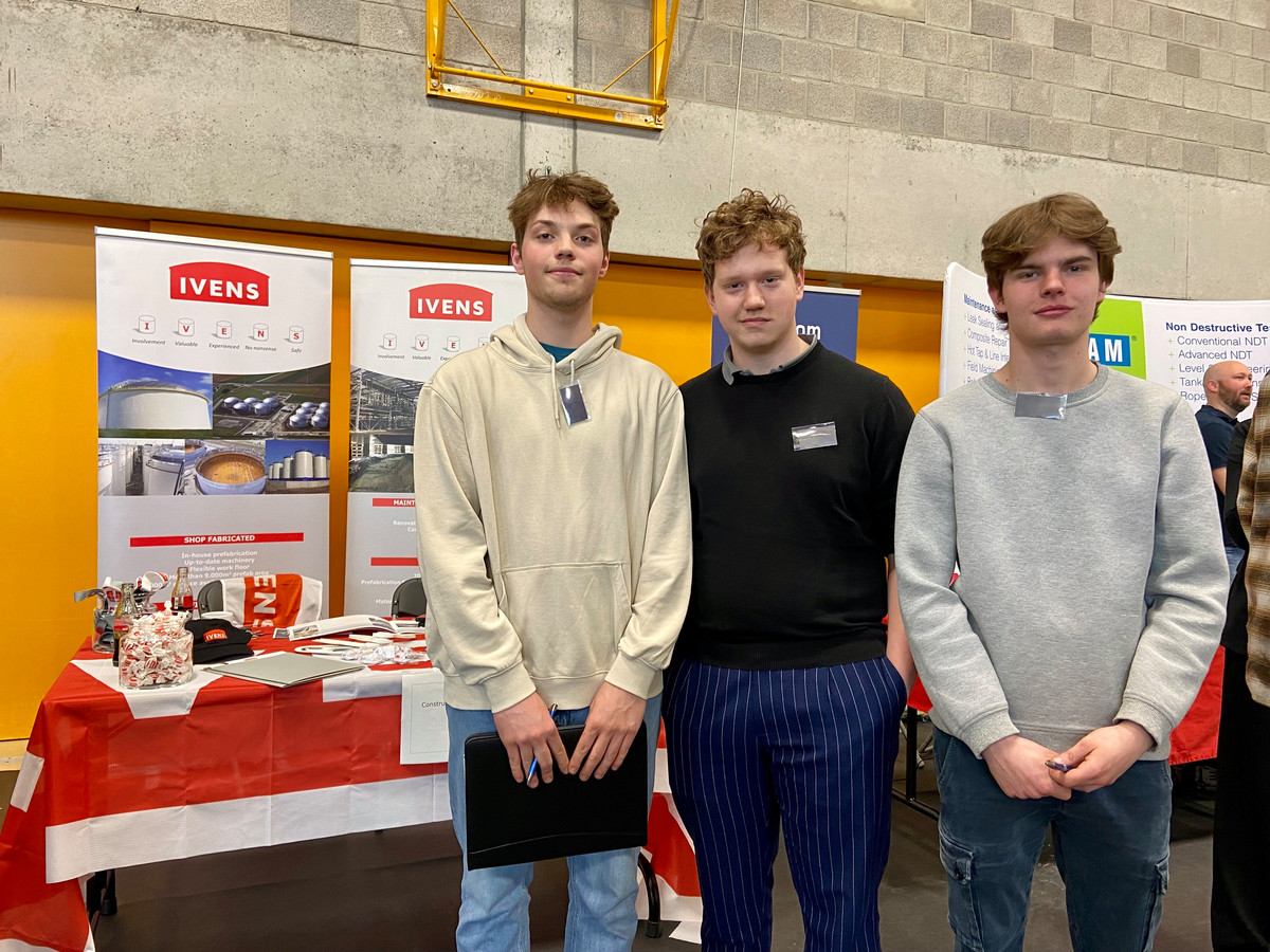 450 scholieren gaan op zoek naar stageplek of werk op jobbeurs: “Beter ...