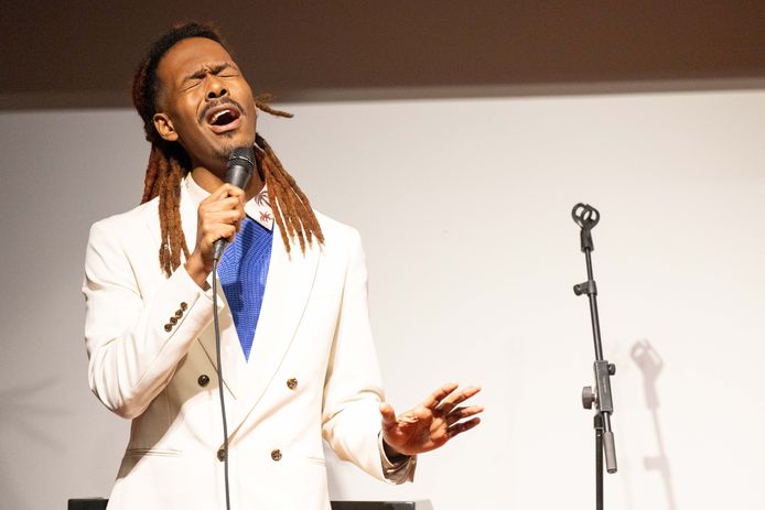 Jeangu Macrooy speelt Jezus in nieuwe versie van hitmusical Jesus ...