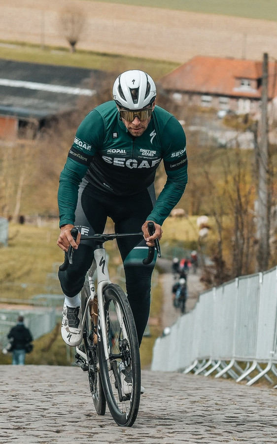 “Sommigen spenderen veel aan hun auto, ik heb fiets van 10.000 euro ...