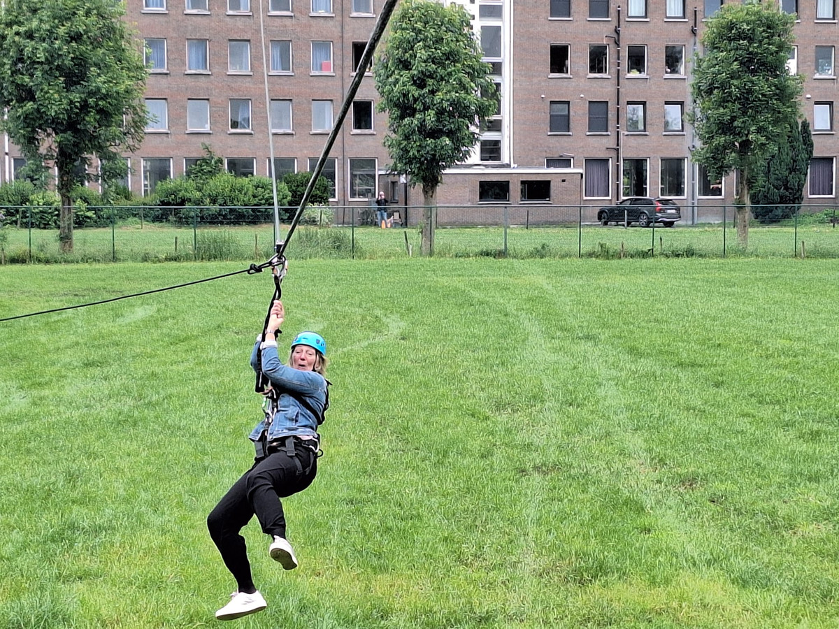 KIJK. Directrice Lut (61) zwaait af met een death ride tot in haar ...