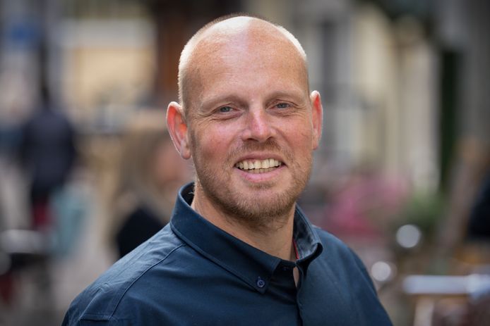 De stad van Marcel van Zwam: ‘Soms pak ik nog de microfoon, even zingen ...