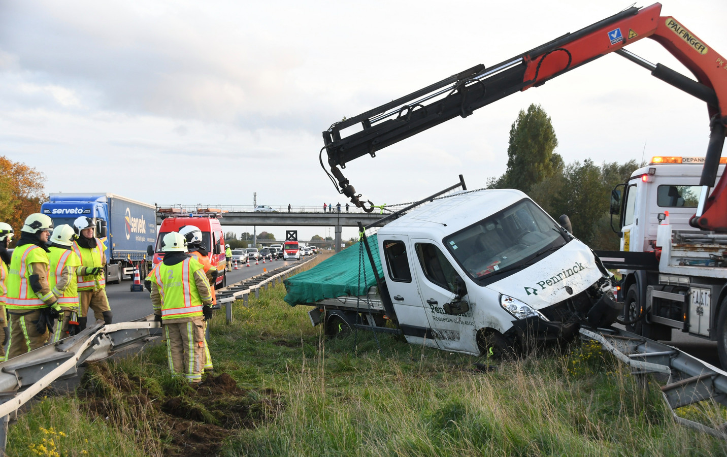 Kilometers file door 2 ongevallen op E403 in Lichtervelde: lichamelijk leed blijft beperkt ...