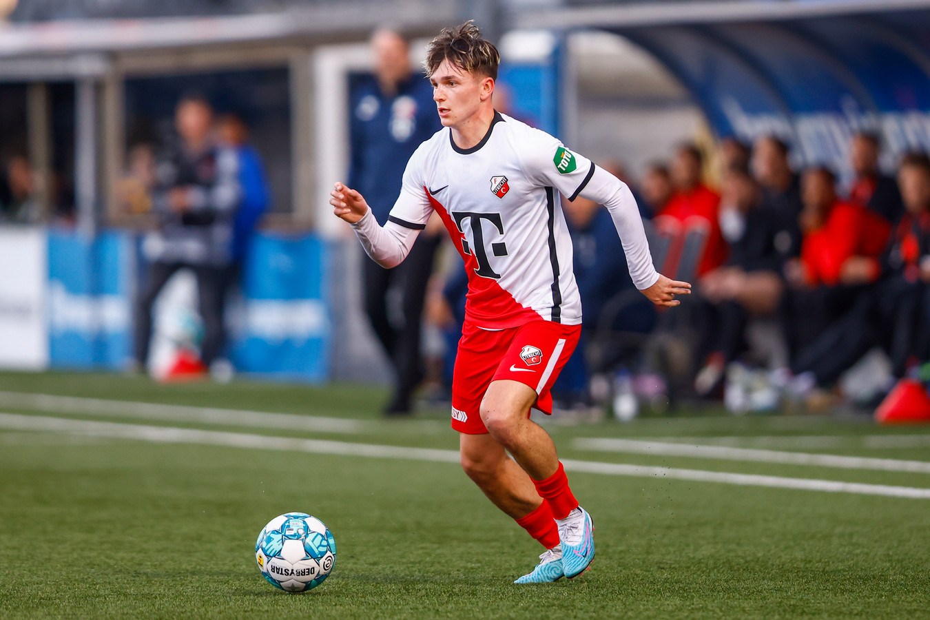 FC Utrecht mist spits Bas Dost mogelijk rest van het seizoen; MRI-scan ...