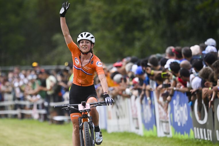 Zilver voor Anne Terpstra bij cross-country op WK mountainbike