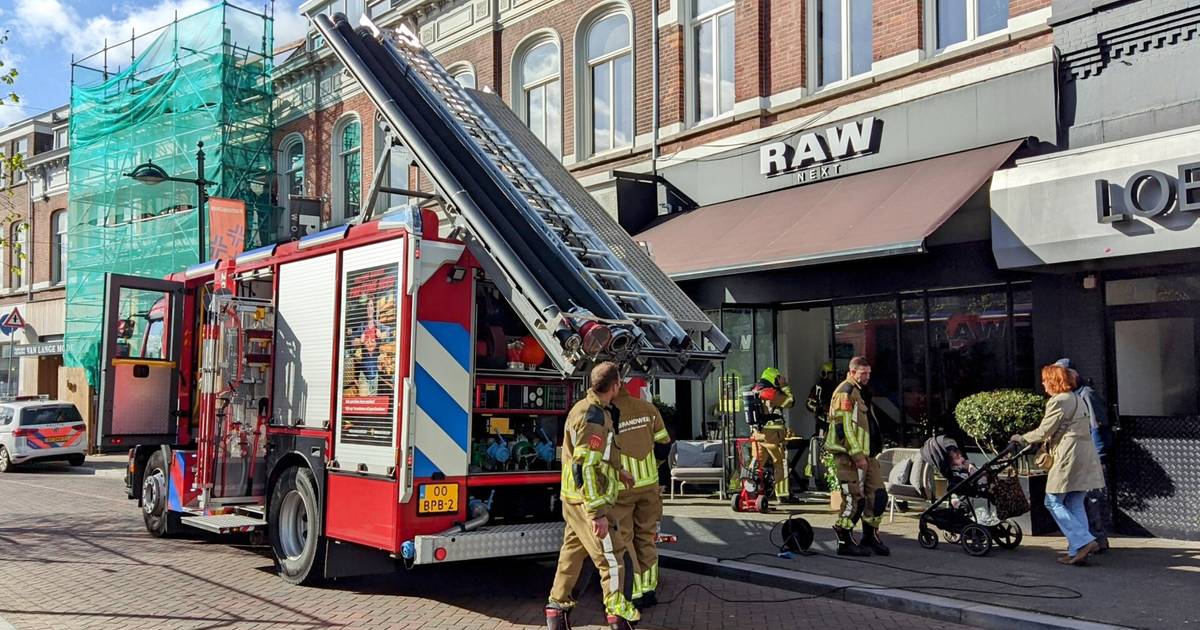Lamp vliegt in brand in winkelpand in het centrum van Breda | Breda ...