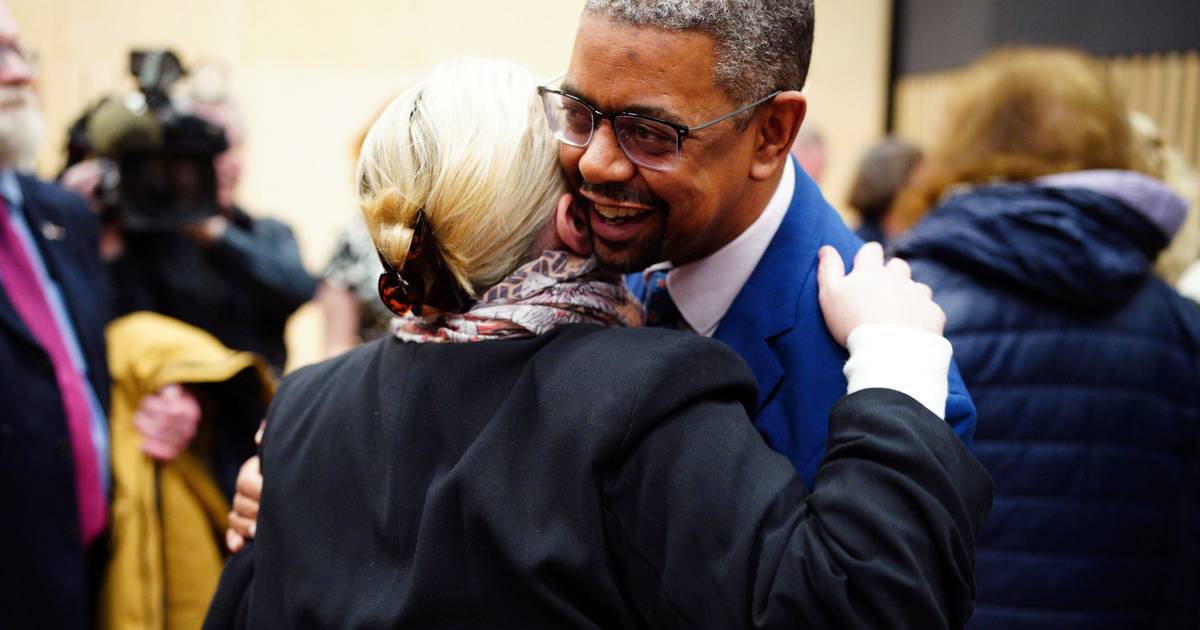 Vaughan Gething wordt na plotseling opstappen partijleider de eerste ...