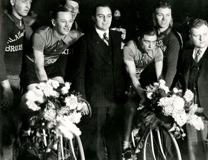 Jan Pijnenburg, een explosie op twee wielen | Sport | bd.nl