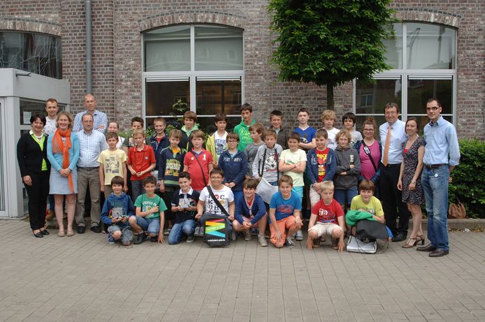 Techniekclub reikt diploma's uit aan leerlingen lagere school | Waregem ...