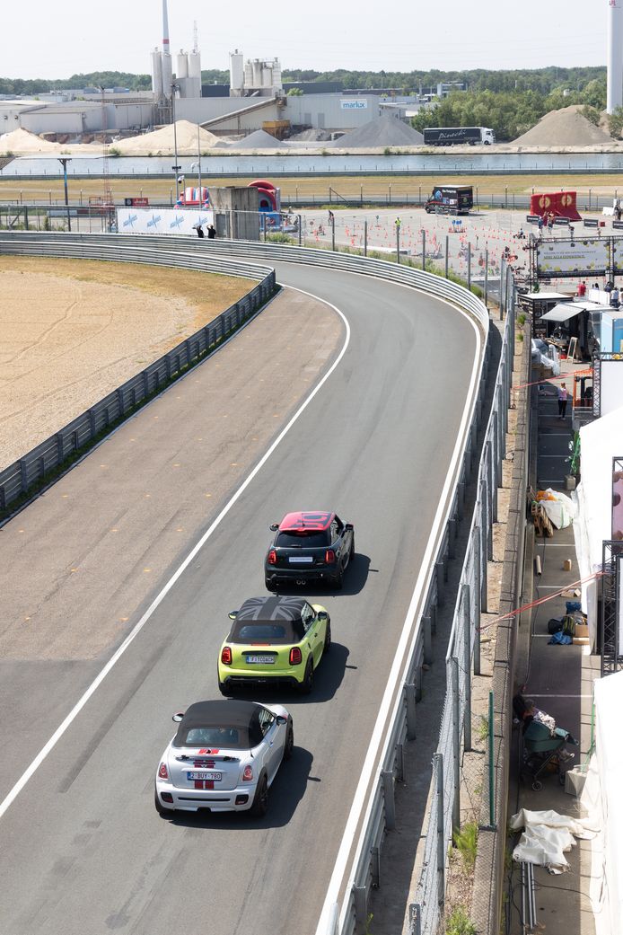 IN BEELD. 5.000 MINI’s maken circuit van Zolder onveilig tijdens ...