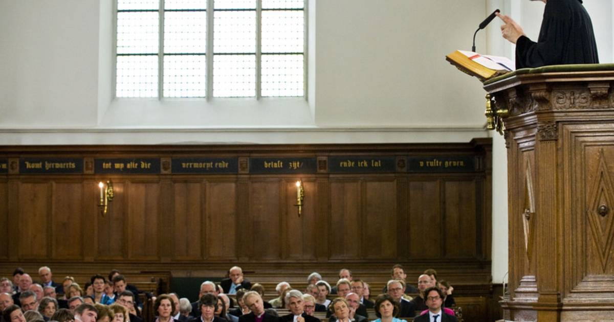 Kerk Siddeburen weigert vrouwelijke predikante | Binnenland | AD.nl