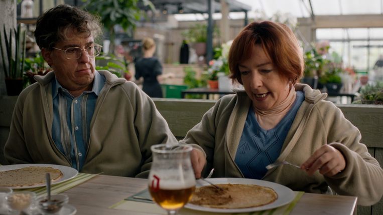 De actrices uit ‘Nonkels’: ‘Je mag tegenwoordig ook lelijk zijn op het ...