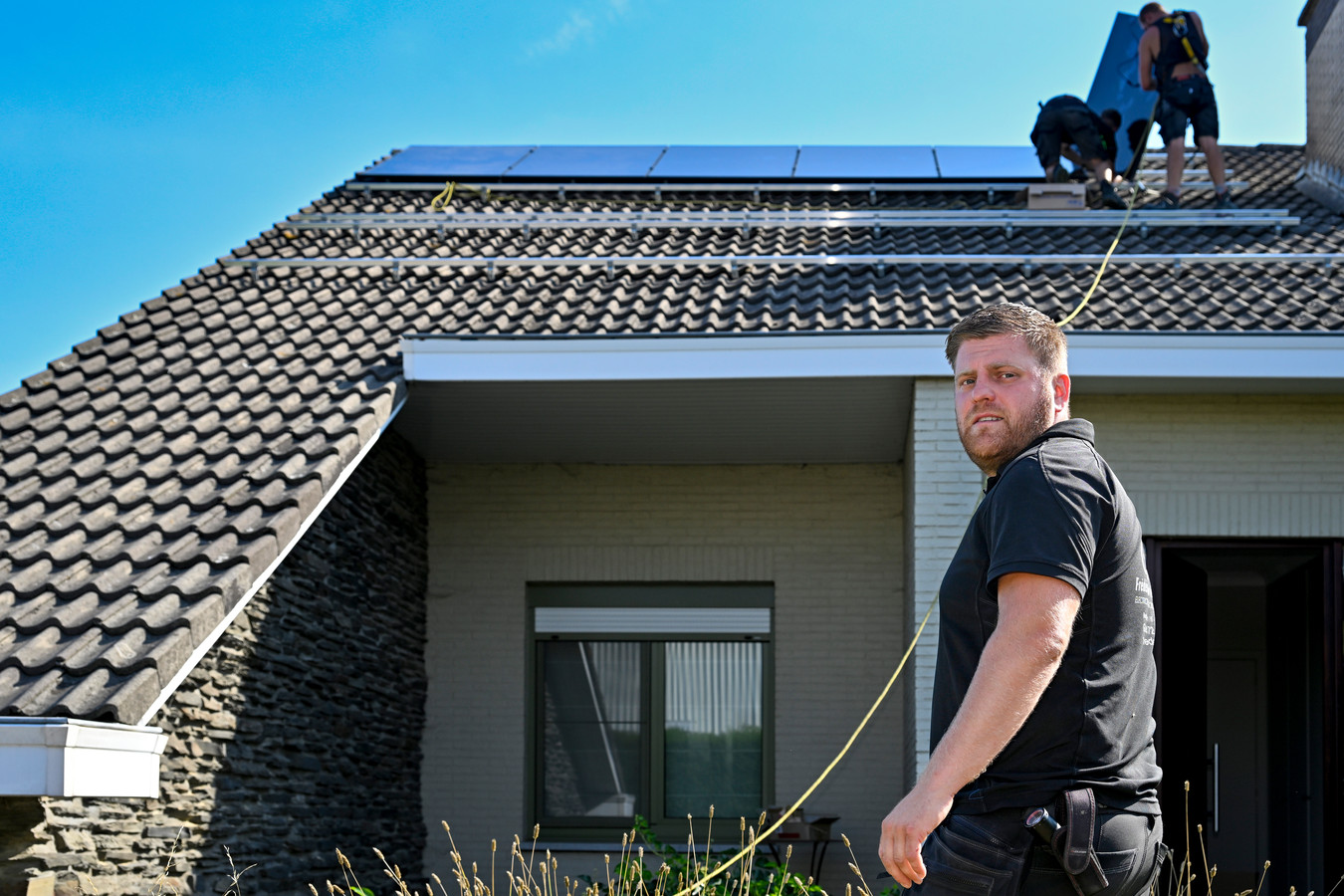 Groot tekort aan omvormers: duizenden Vlamingen die nu zonnepanelen ...