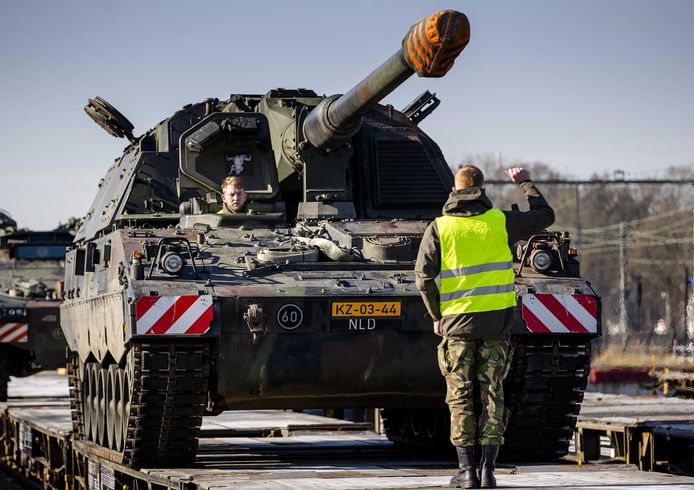 Nederlanders willen het leger in: aantal sollicitanten toegenomen met ...