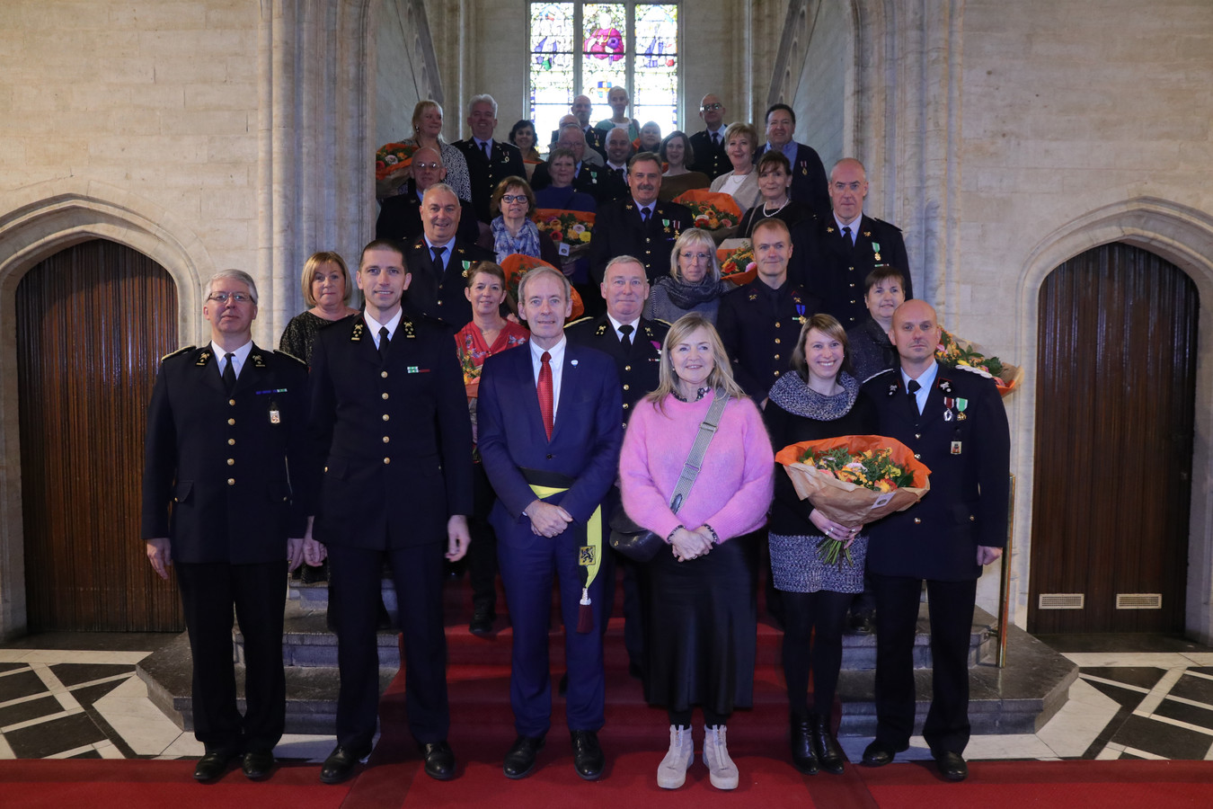 Brandweer viert Sint-Barbara met misviering, optocht, eretekens en bal ...
