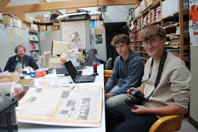 Studenten Arne en Maxime helpen op YOUCA-dag in Ten Mandere-archief ...