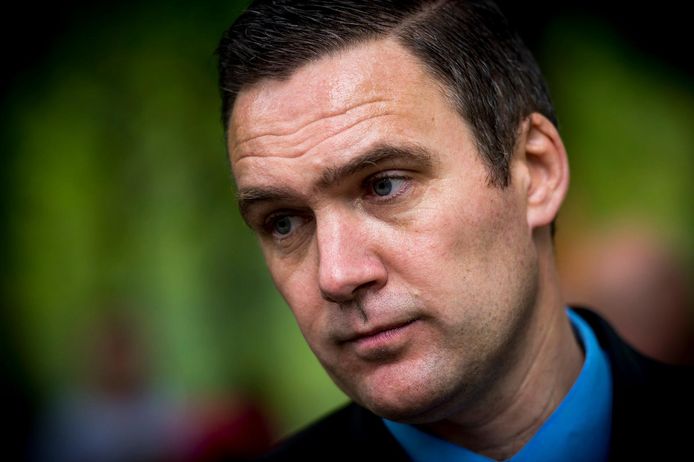 ‘Politie en AIVD hadden infiltrant in top extreemrechtse partij NVU ...