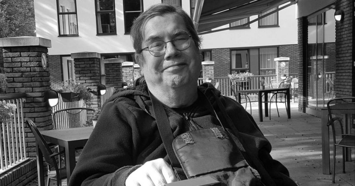 Ook toen hij in een rolstoel zat, ging Gerard naar zijn café ’t ...