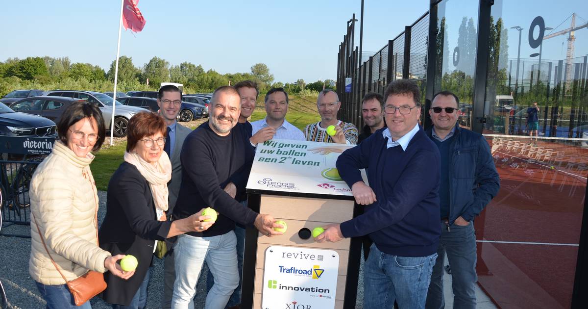 Botz Padel plaatst inzamelbak voor versleten padelballen: “Hergebruiken ...