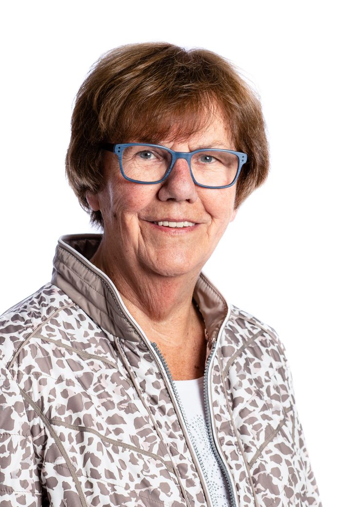 Jan Mollen, Jurgen Pertijs en Toos Ossenblok haken na ...