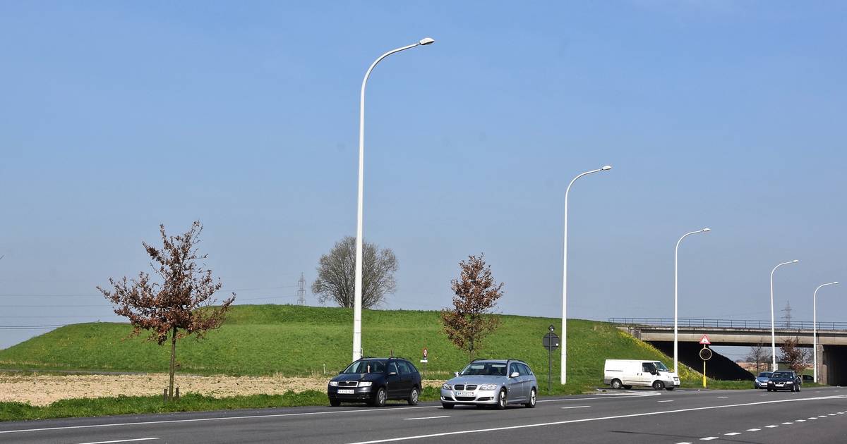 Hindernis op de rijbaan op de A19 Ieper richting Kortrijk: één ...