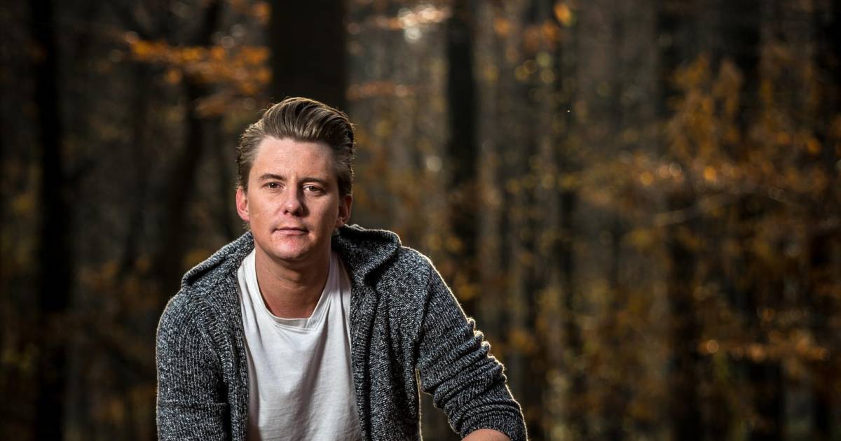 Van het podium naar de psychiatrie: Pim symoens kruipt stilaan uit diep ...