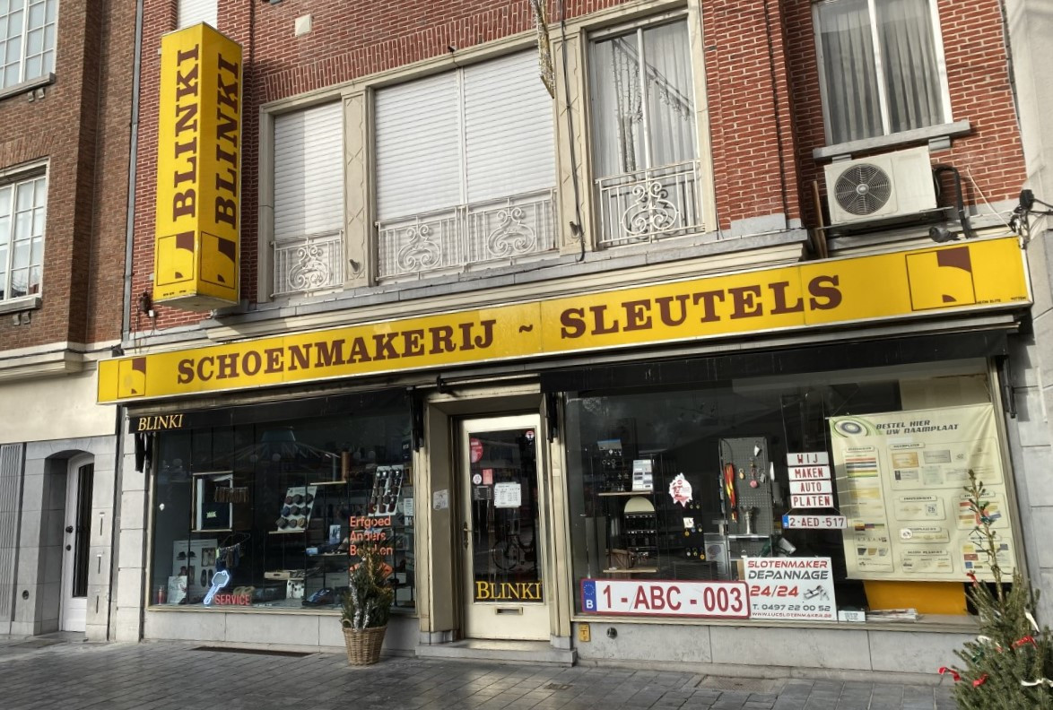 Monique (37) stopt met Blinki, schoenmakerij verdwijnt na 45 jaar: “Ik ...