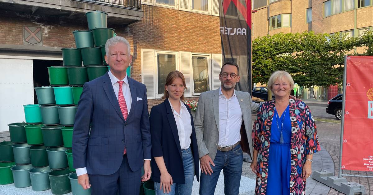 Kasteel van Poeke wordt tien dagen kunstpaleis: Biënnale Hedendaagse ...