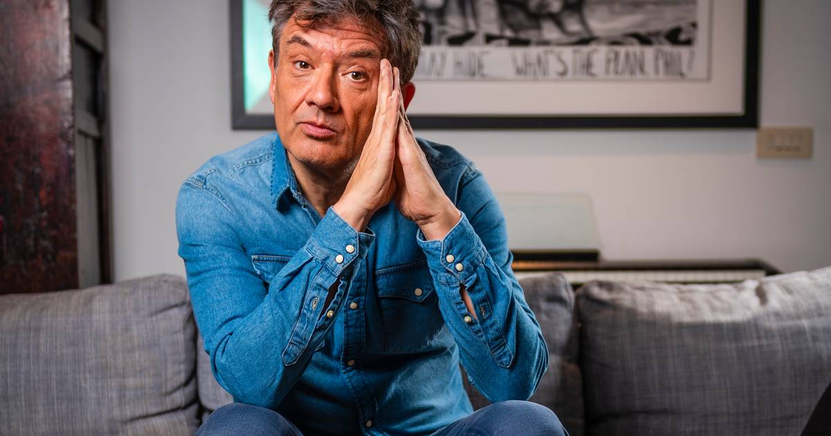“Ongezien, maar goed gevonden”: Bart Peeters past zijn hit ‘Poolijs ...