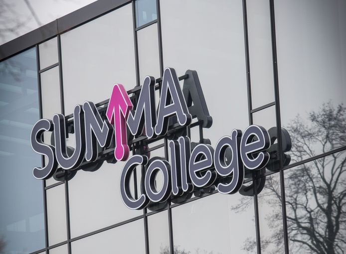 Summa College plaatst in Eindhoven noodlokalen voor les aan ...