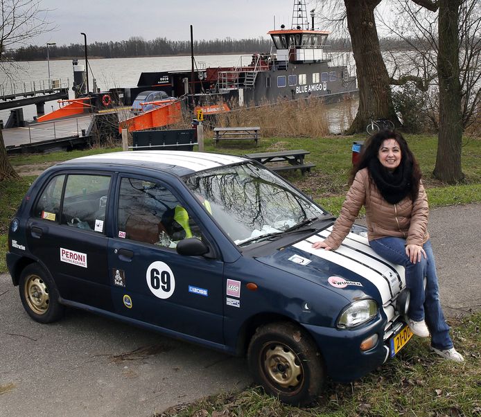 Ginet (54) wist het direct toen ze een pruttelbakkie onder een laag ...