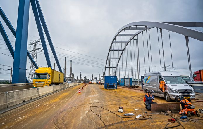 Nieuwe Suurhoffbrug komt er rond 2030: oude boogbrug wordt hergebruikt ...