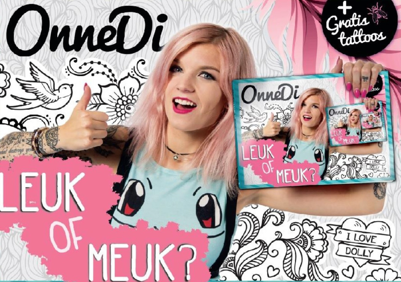 YouTuber OnneDi maakt zichzelf op terwijl ze over moord praat: ‘Voelt ...