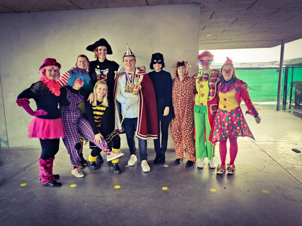 Ondanks verlichte stoet gaat prinsenverkiezing wel nog door | Foto | hln.be