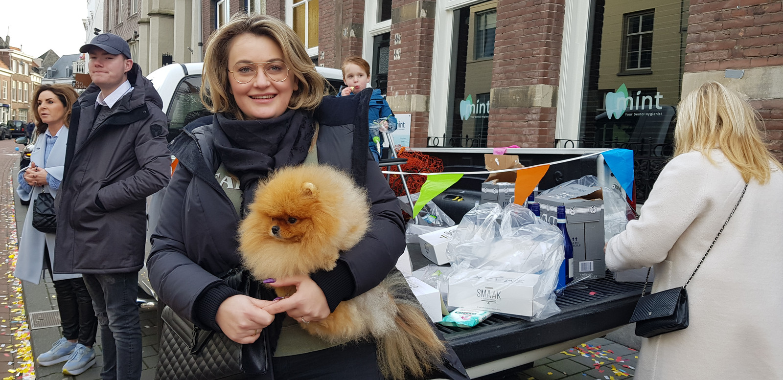 Een speciale parade van auto’s voor de zieke Peter uit Den Bosch | Foto ...