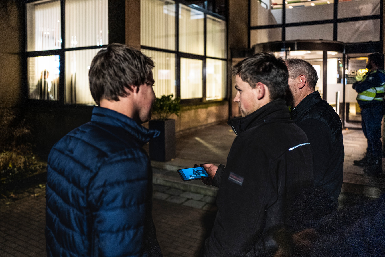 Hoe Tubbergen in het geheim al wist van het asielhotel en het zelf ...