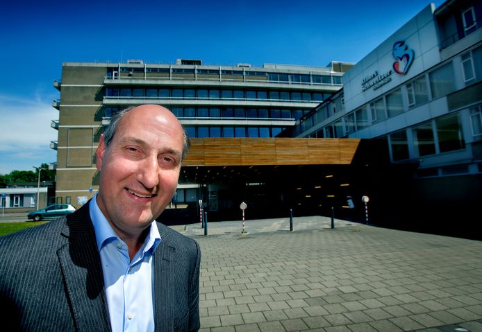 Het voormalige Refaja ziekenhuis staat nu te koop | Dordrecht | AD.nl