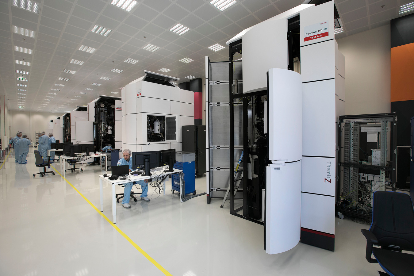 Bij Thermo Fisher (FEI) in Eindhoven voorspellen ze met data defect aan ...