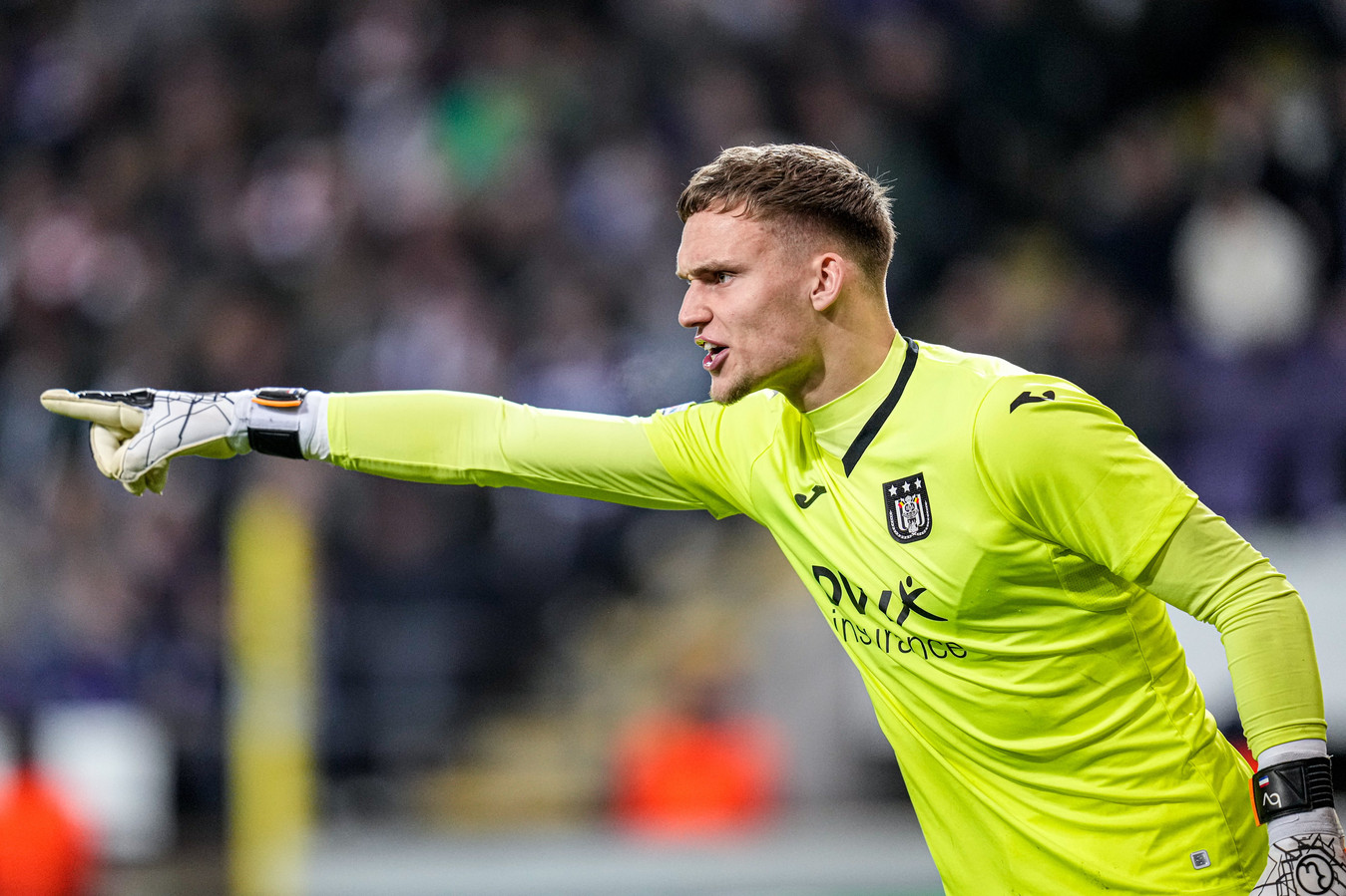 60 miljoen voor Braziliaanse spits en ook Antwerp en Genk doen mee: de ...