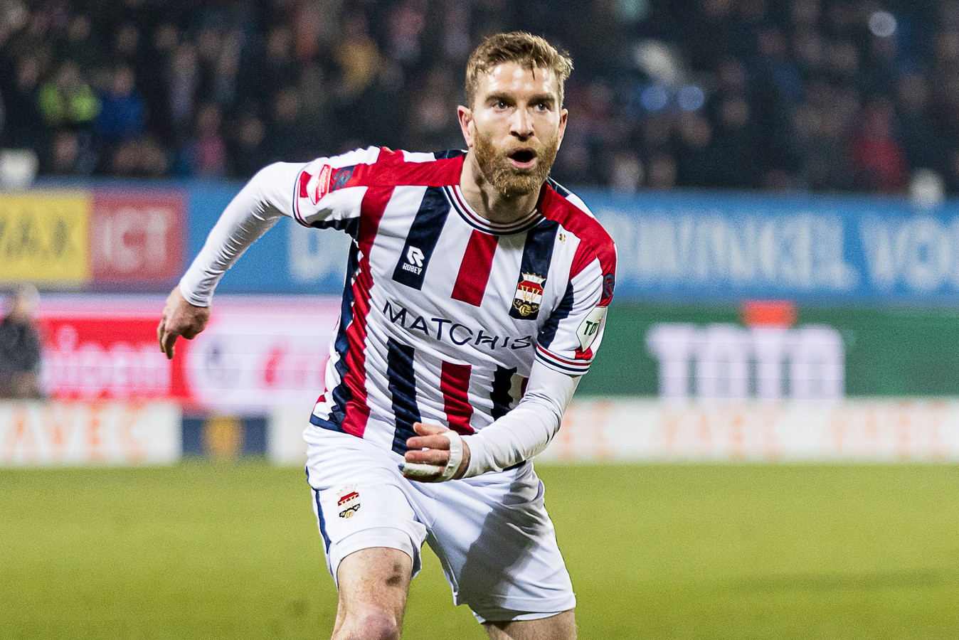 De Leeuw blijft bij Willem II en wil revanche: ‘Weglopen of stoppen? Zo ... De Leeuw blijft bij Willem II en wil revanche: ‘Weglopen of stoppen? Zo ...