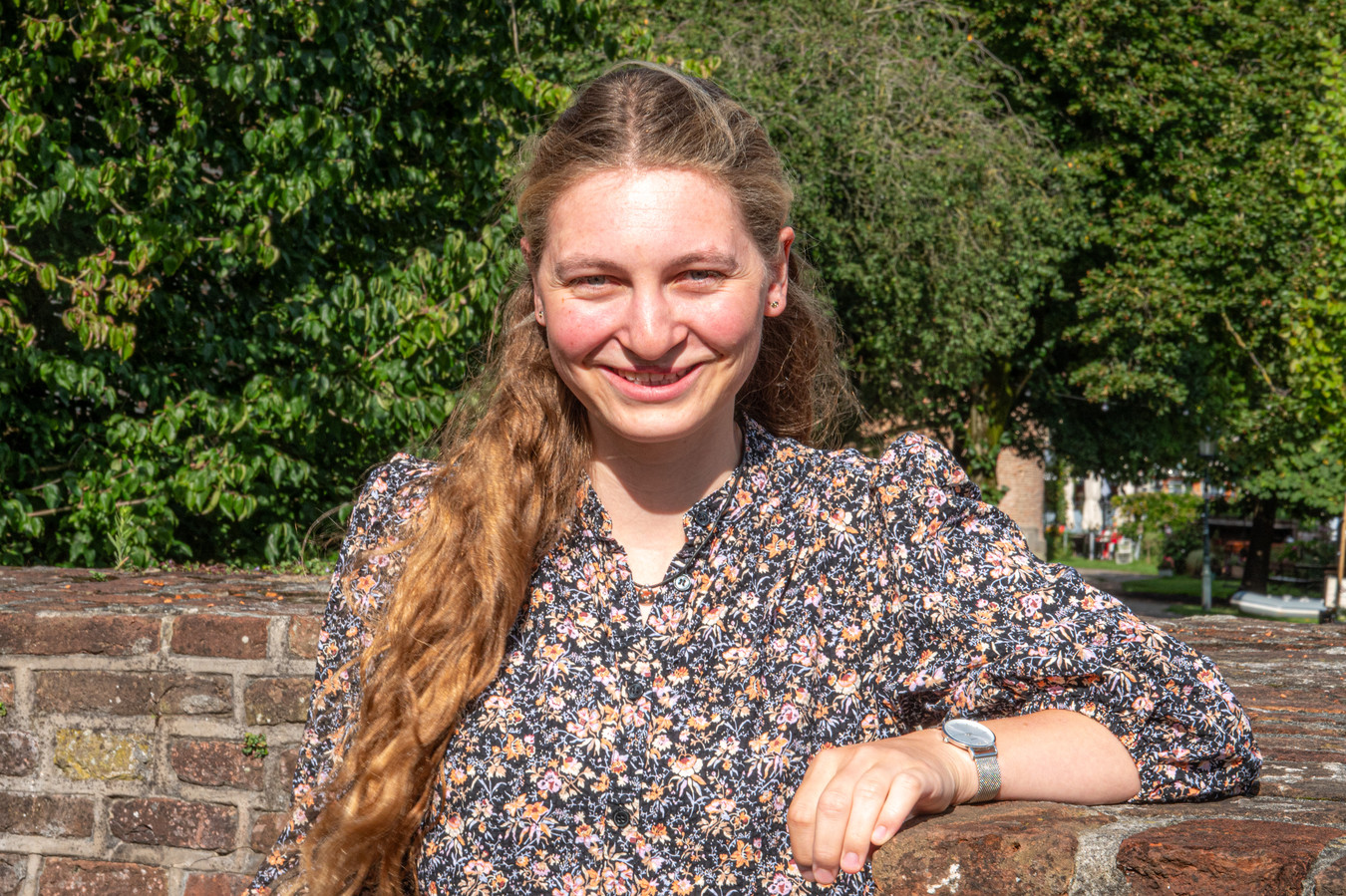 Starende blikken en nare opmerkingen, Jente (21) en Rosanne (29) leven met een schisis: ‘Mensen ...